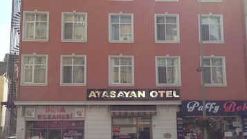 Fachada da propriedade