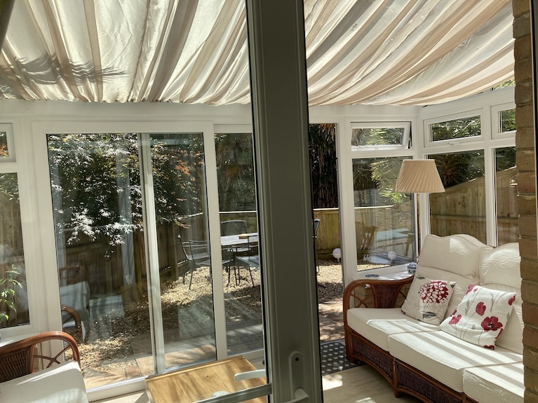 Edge Of Old Village, Close To Shops, Park And Beach; Ferry Discounts - Shanklin