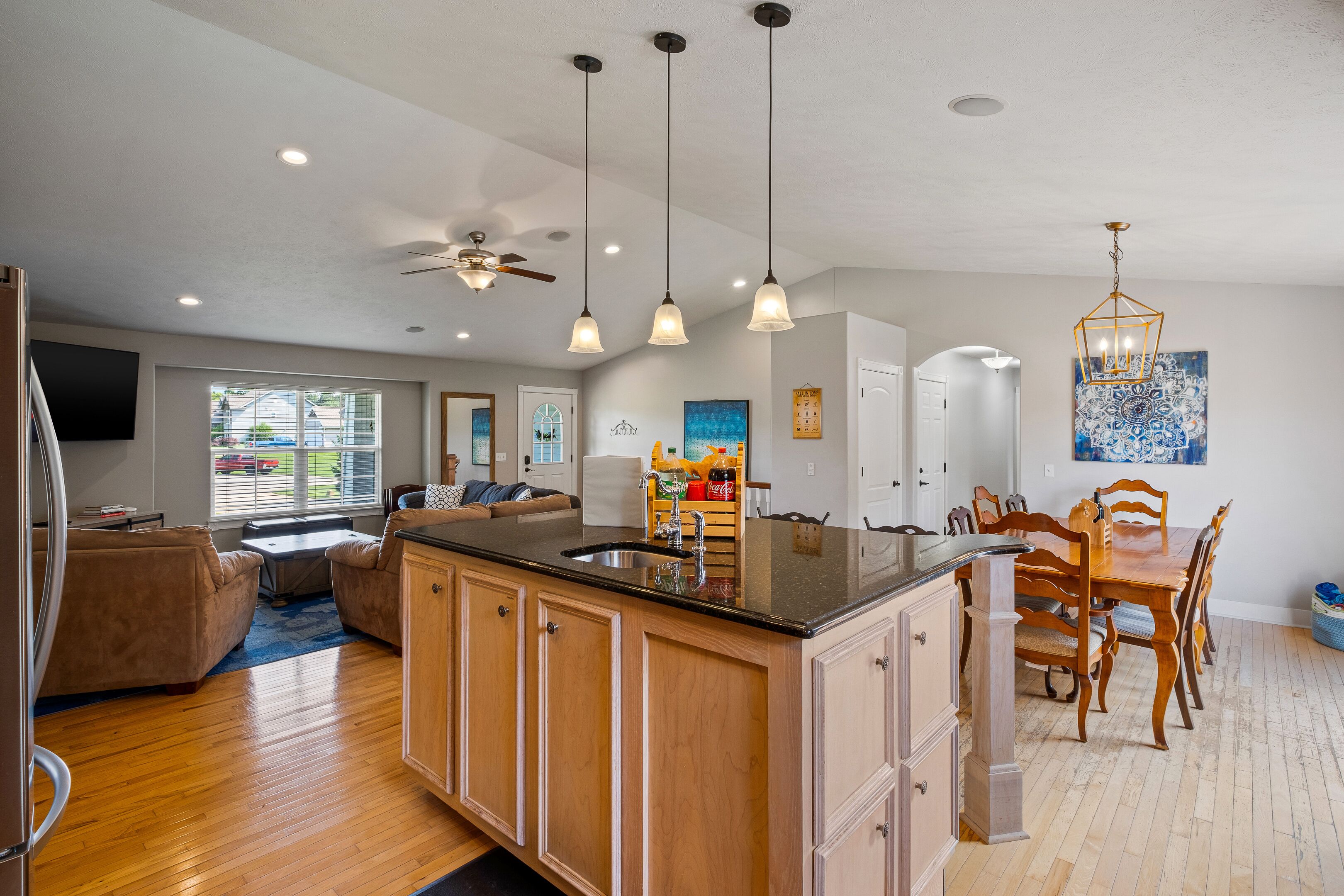 2-level Deck: Huge Pool/hot Tub  Game Room/billiards  Fire Pit & More! - Gun Lake Casino