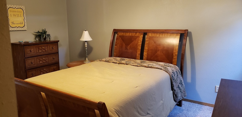 Your Relaxing Home Away From Home - Colorado Springs, CO