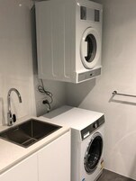 Apartamento, 2 quartos, 2 casas de banho | Lavandaria