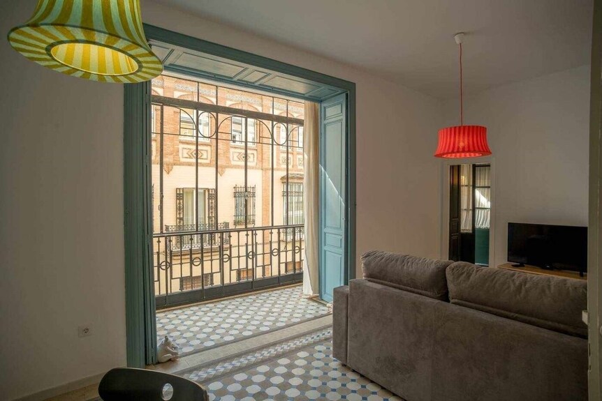 Eva Beveelt Gerona 1 Zeer Helder Huis S. Xix Aan - Los Arcos