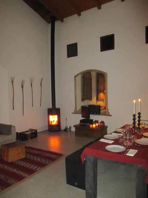 Espacioso Granero Con Encanto Con Piscina En Un Hermoso Paisaje Tranquilo - Extremadura