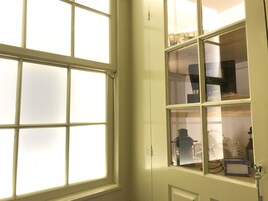 Apartamento, 3 quartos, terraço | Pormenores do interior