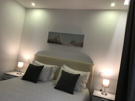 Apartamento, 3 quartos, terraço | Cortinas/cortinados opacos, Wi-fi grátis, roupa de cama fornecida 