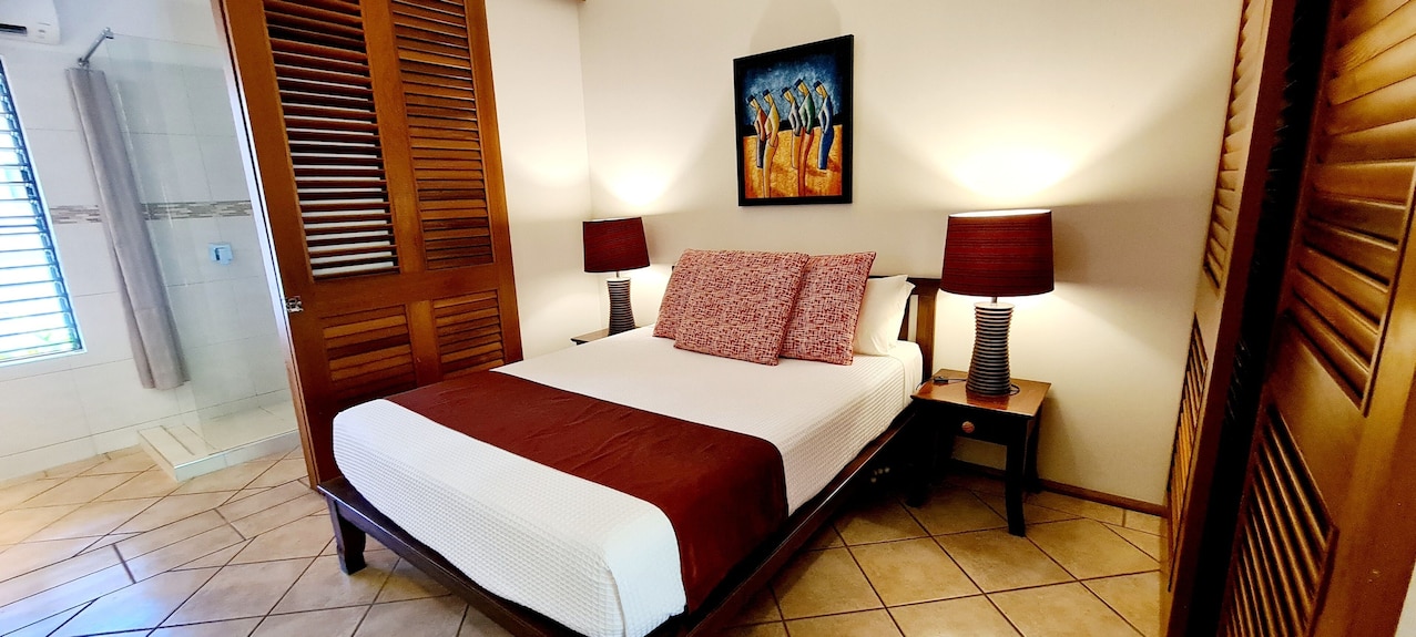 Apartment 11 @ Hibiscus Gardens & Spa Resort - Queensland