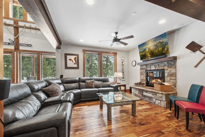 Cozy Suncadia Home, Hot Tub, Fire Pit, Sleeps 16, Top 10 Suncadia Rental! - State of Washington