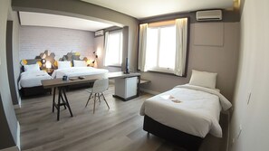 Standard Familia | Minibar, secretária, quartos insonorizados, ferro/tábua de engomar 