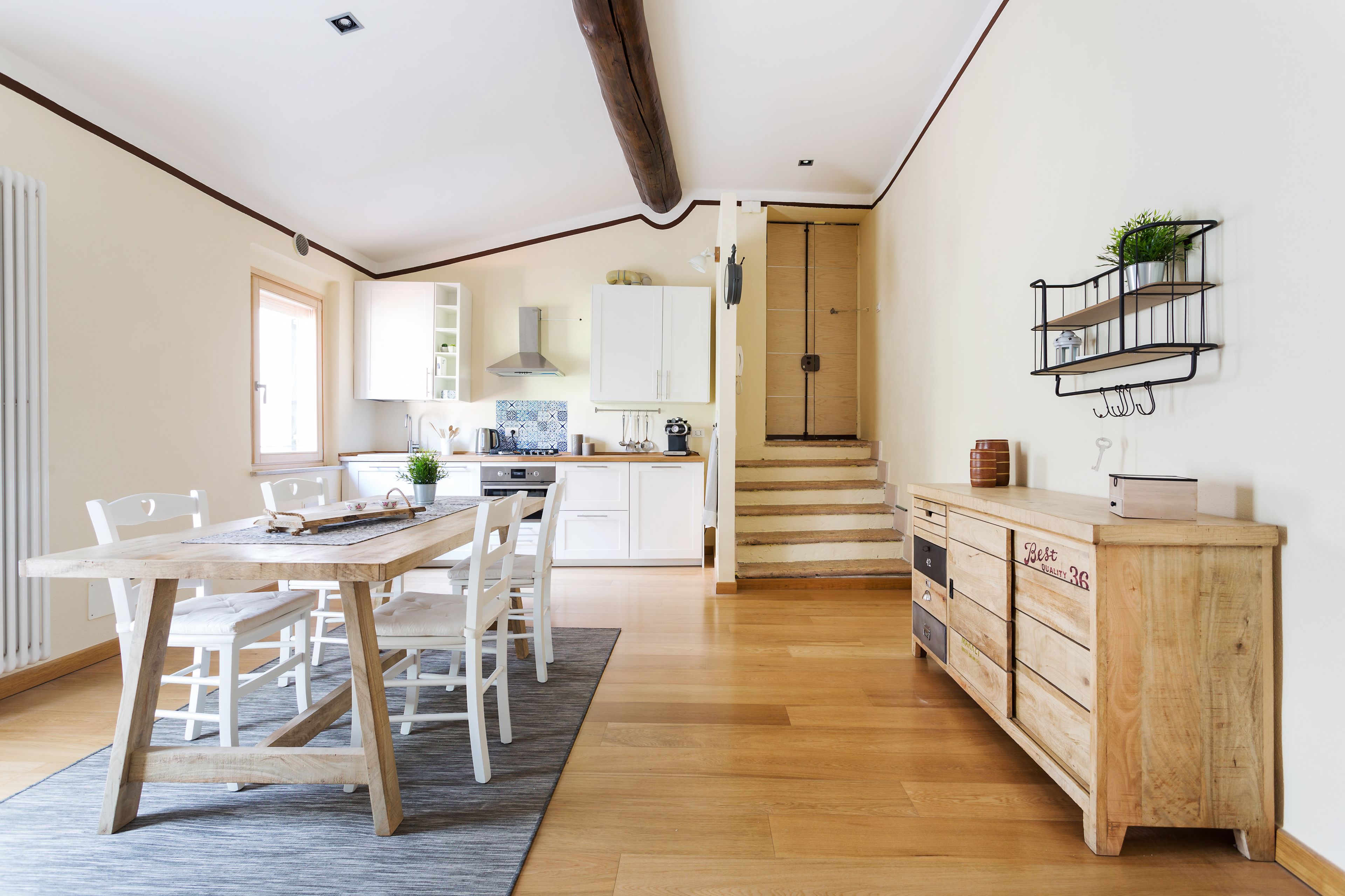 Apartamento, 2 quartos | Opções para refeição no quarto