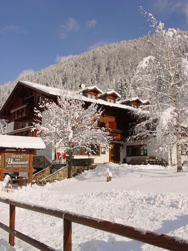 Hotel Biancaneve - Peio