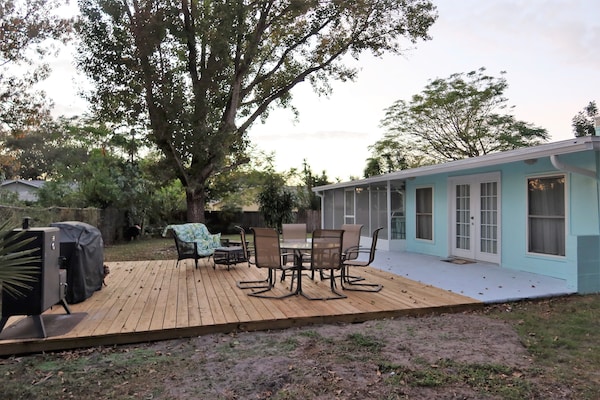 Wonderful Family Friendly Home In Dunedin Fl - Tampa Bay, FL