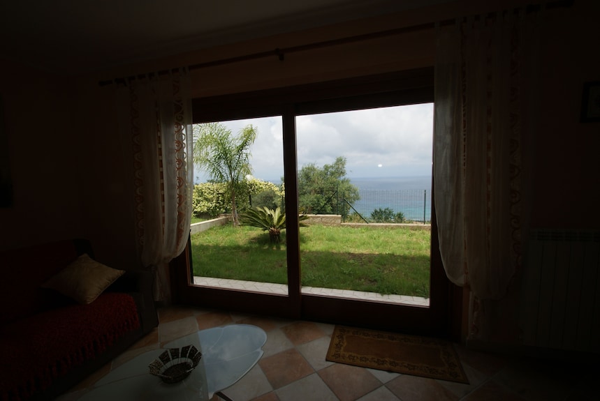 Onafhankelijke Villa Met Uitzicht Op Zee - Briatico