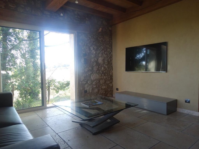 Ideal For Recharging - Gers