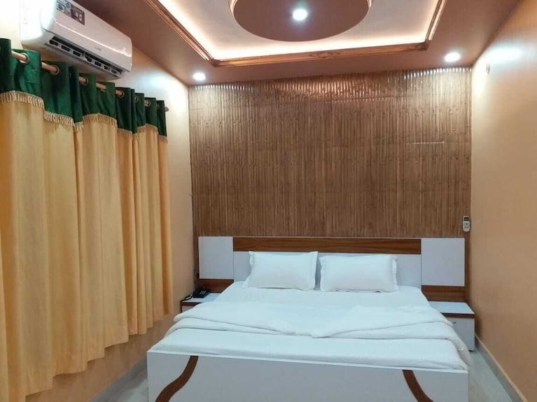 Nature View Resort Situated On The Edge Of Jim Corbett Forest. - Uttarakhand