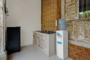 Vila clássica, 1 quarto | Cozinha privada | Geladeira, fogão, cooktop, lava-louças