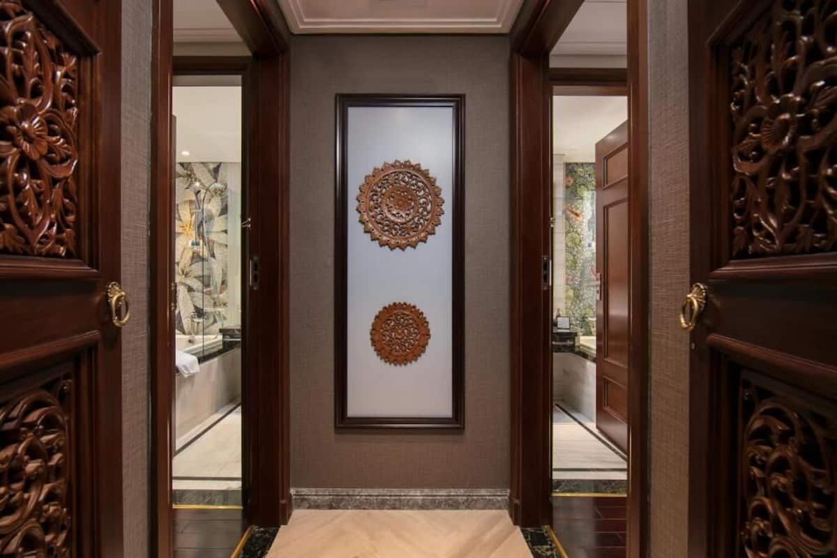 Suite Connecting Room | Minibar, cofre no quarto, secretária