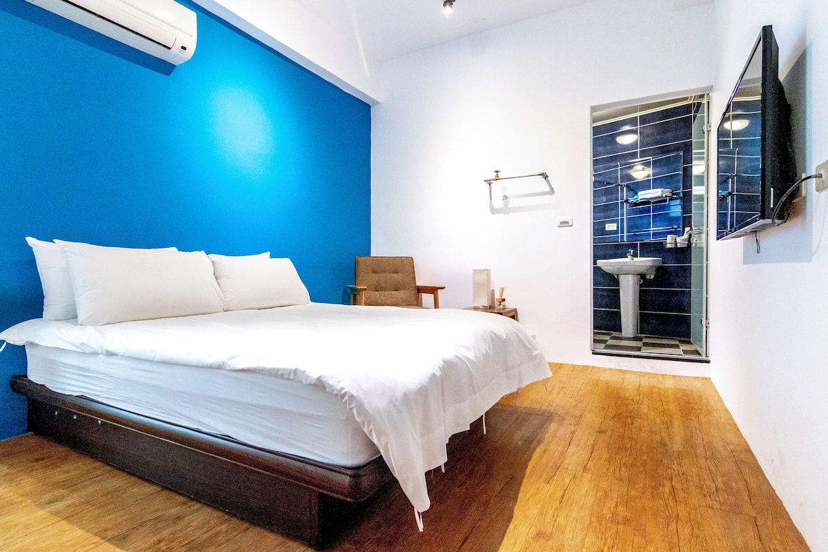 Quarto Duplo, pátio | Wi-fi grátis, roupa de cama fornecida