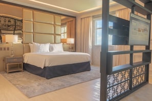 Roupa de alta qualidade, camas de colchão pillowtop, minibar 