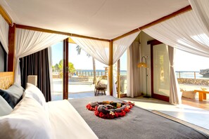 Suite Panorâmica, 1 cama king-size, vista para o oceano | Lençóis de algodão egípcio, roupa de alta qualidade 