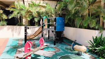 Área de recreio para crianças (ao ar livre)