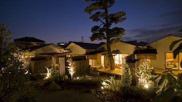 Quarto, vista para o jardim (Japanese Western Style, for 3 Guests) | Vista do quarto