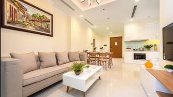 Apartamento superluxo, 2 quartos | Escrivaninha, cortinas blackout, quartos à prova de som