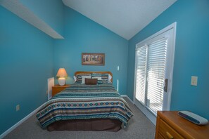 Casa, 2 camas queen-size, banheira de hidromassagem grande | 2 quartos, Wi-fi grátis