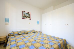1 quarto, berços (sobretaxa), Wi-Fi (sobretaxa), roupa de cama