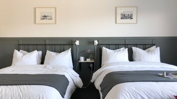 Quarto Standard, 2 camas de casal, não fumadores | Roupa de alta qualidade, com decoração personalizada 