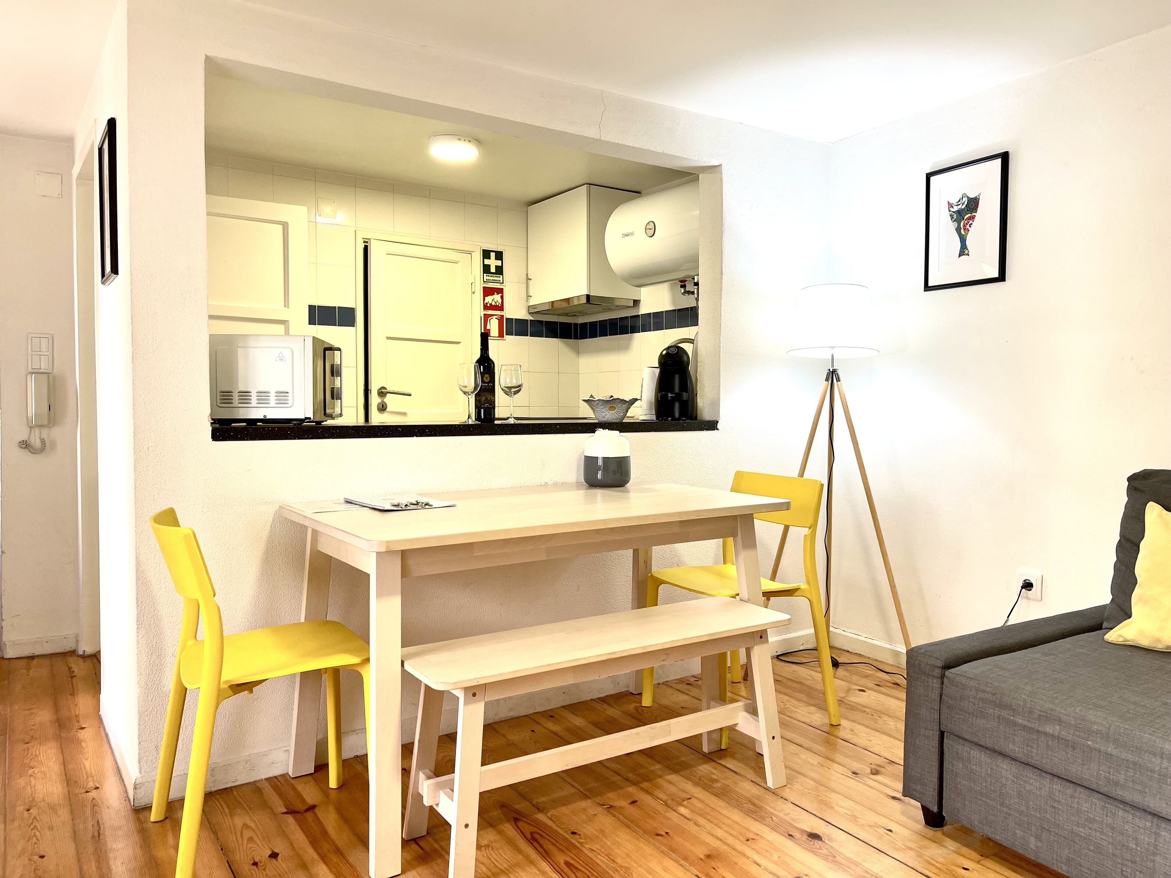 Apartamento Standard, 1 quarto | Sala de estar | Televisor LED 