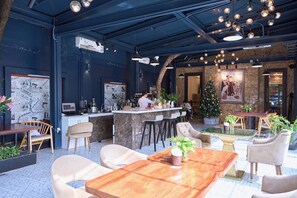 Pequenos-almoços, almoços e jantares servidos 