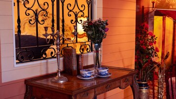 SUITE VENICE | Com decoração personalizada, com mobília individualizada, Wi-fi grátis