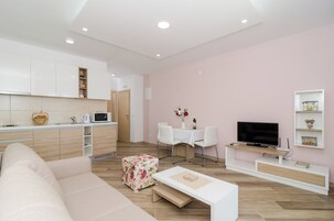 Apartamento (Apartments Marmo - Comfort One Bedroo) | Sala | TV de ecrã plano 