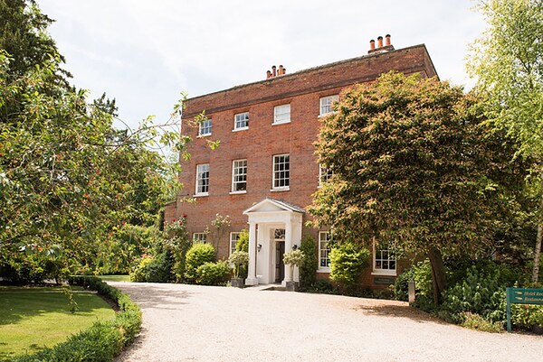 Mulberry House - Hertfordshire