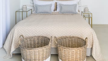 Villa de Luxo, banheira de hidromassagem grande | 2 quartos, roupa de alta qualidade, quartos insonorizados