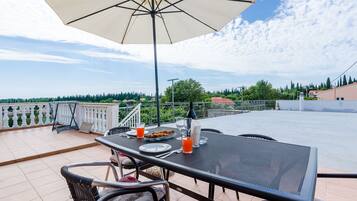 Apartamento (Apartments Dubrovnik Airport - Two Be) | Terraço/pátio interior