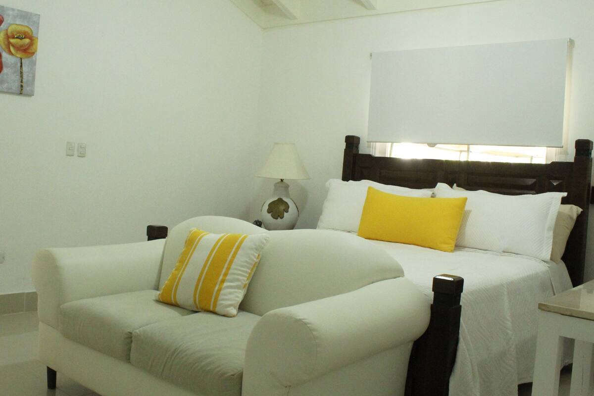 4 quartos, cortinas/cortinados opacos, ferro/tábua de engomar 