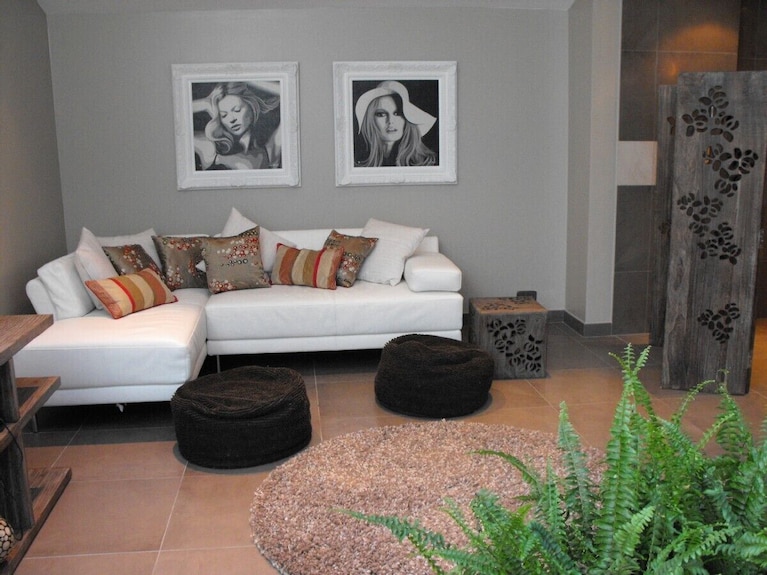 Umwerfendes 'Loft'-haus Mit 5 Sz, 6 Bz, Parkplatz, 500m Negresco, 100m Meer - Nizza