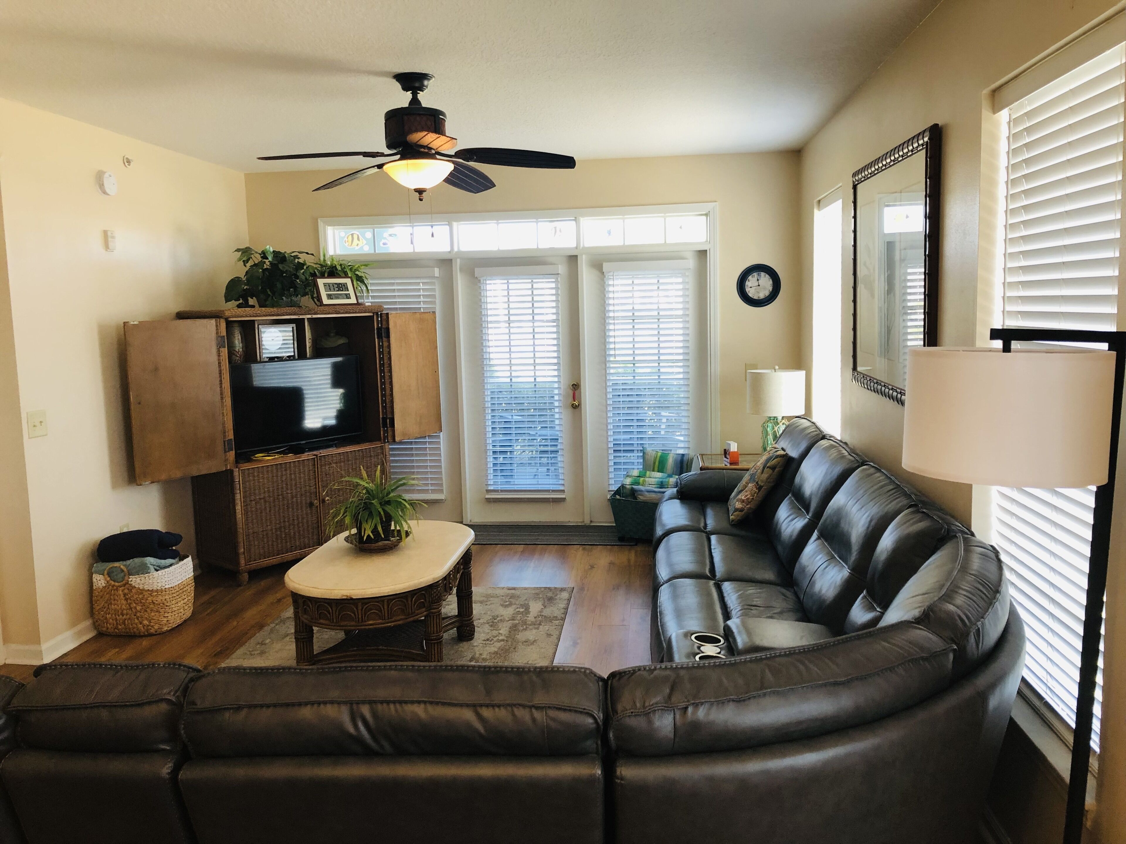 Beachside Condo - Family Friendly & Just A Short Block Away From The Ocean. - St. Augustine Beach, FL