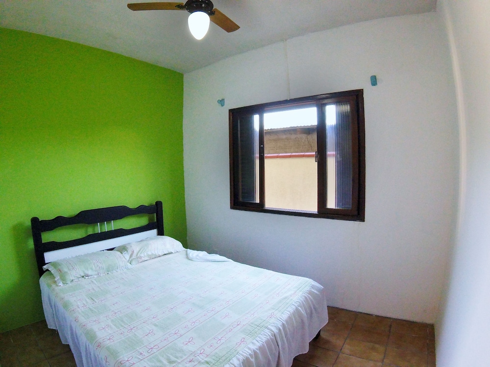 Large House Between Meia Praia And Perequê 500m From The Beach W / Wifi And Barbecue - Porto Belo