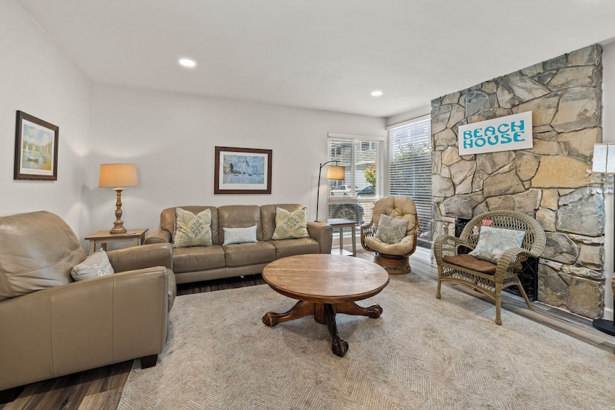 Raro 4br / 3ba Island Home - Fácil Acceso A Bay & Ocean-view, Adjunto 2br Para 10+ - Newport