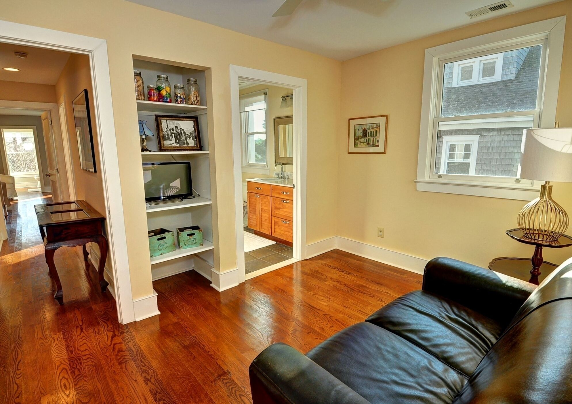 Fully Updated, 2 Blocks From The Beach, Sleeps 12 - Cape May, NJ