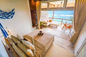 Quarto Duplo Deluxe, 1 cama queen-size, varanda | Lençóis de algodão egípcio, roupa de alta qualidade, minibar 