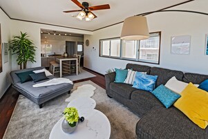 Televisor de ecrã plano de 32 polegadas com canais digitais, televisor 