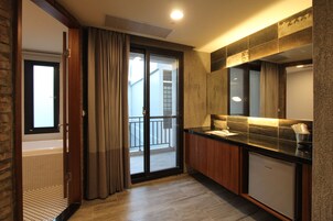 Edredões de penas, cortinas/cortinados opacos, Wi-fi grátis 