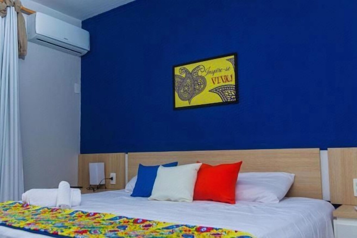 Minibar, secretária, cortinas/cortinados opacos 