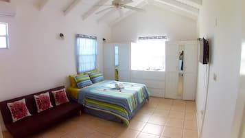 Apartamento, 1 cama Queen, para não fumantes, vista para a montanha | Individualmente mobiliados, cortinas blackout