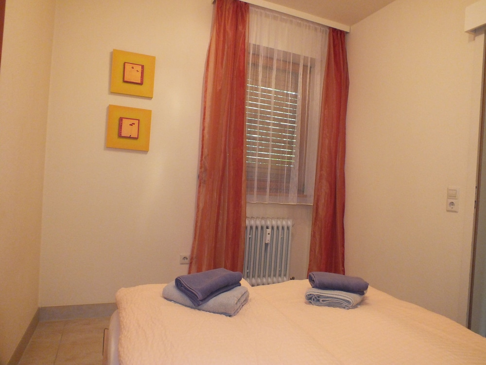 Ruhige Eg-whg. F. 2 Pers. Mit S-terrasse. Nahe Ortsmitte U. See - Wlan - Breitnau