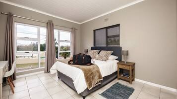 Apartamento Superior, 2 quartos | 2 quartos, Wi-fi grátis, roupa de cama fornecida