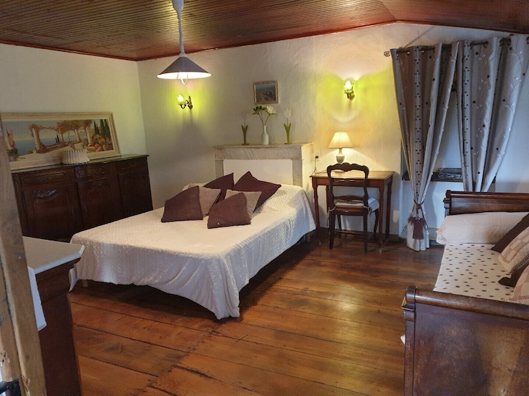 Peaceful House That Can Accommodate 2 Or 4persons - 꼬르스